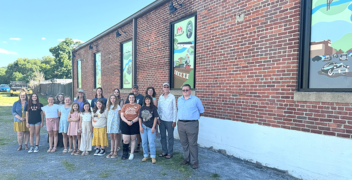 Elizabethton unveils murals depicting centuries of history | Tennessee ...